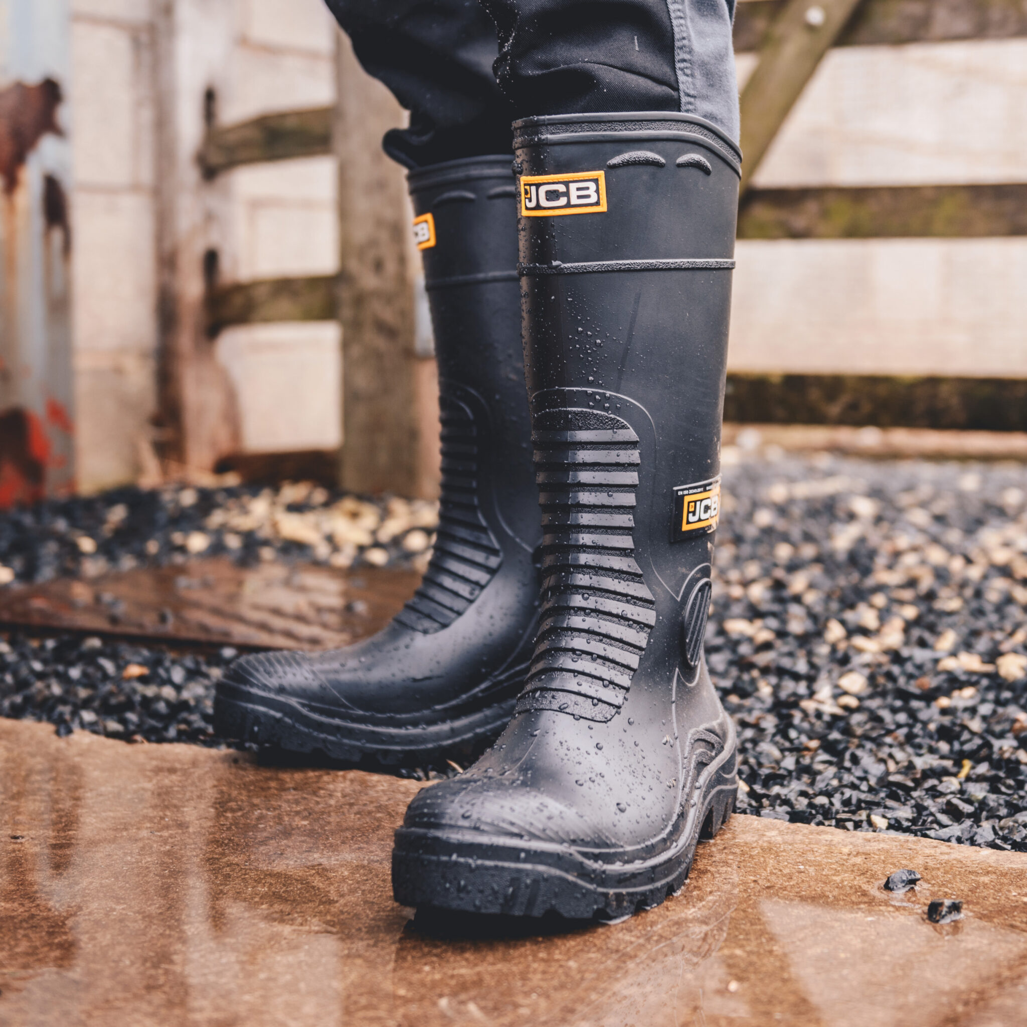 JCB Footwear | JCB Safety Footwear | JCB Workwear