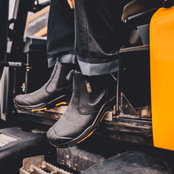 JCB Footwear | JCB Safety Footwear | JCB Workwear